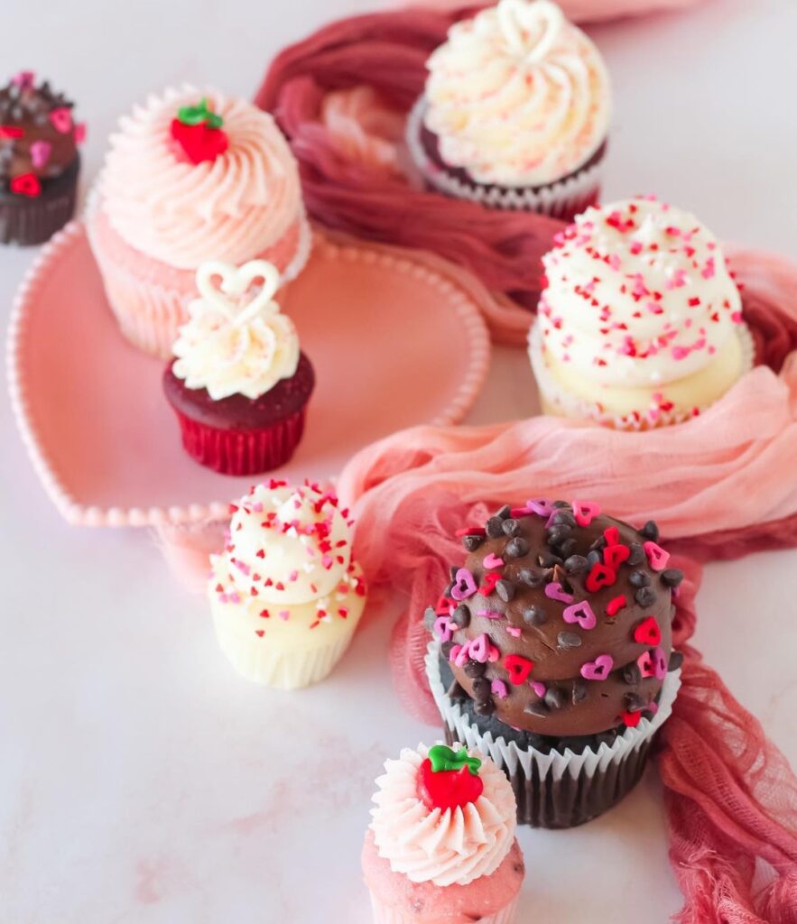 Tasty Valentine Day Cupcakes That Your Partner Will Love - KAYNULI