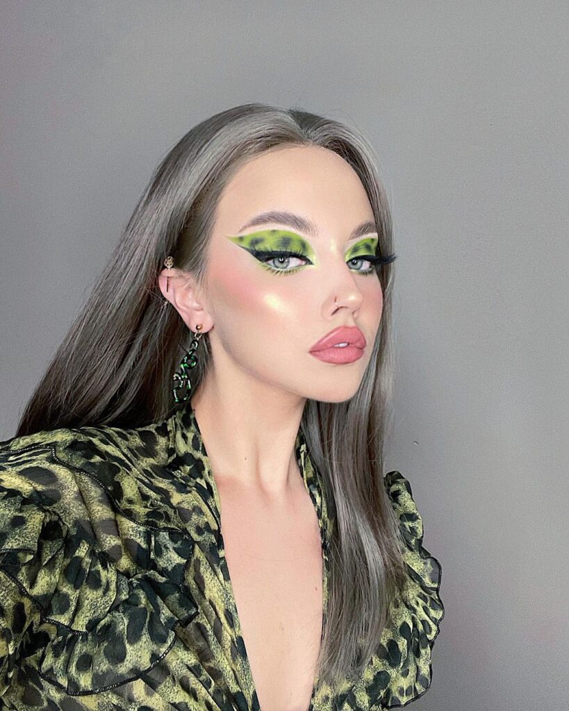 Bold Makeup Looks For Women That Will Make You Stand Out - KAYNULI